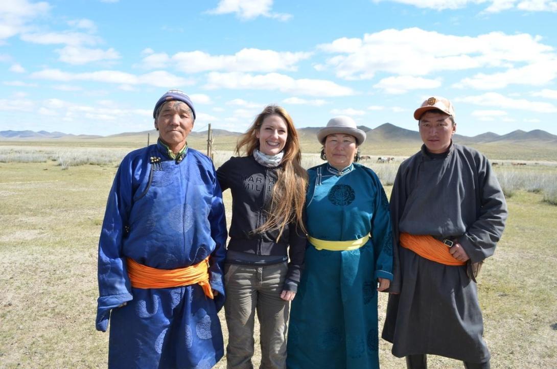 What you need to know about living with a host family | Projects Abroad